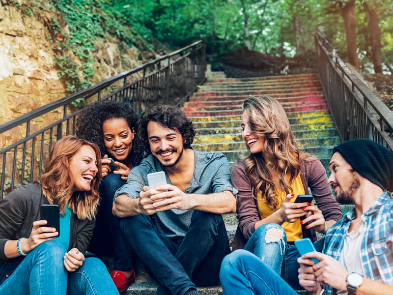 Quelles destinations peut-on appeler depuis un téléphone fixe avec la Box SFR ? | SFR ACTUS