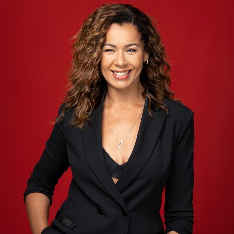 Chimène Badi reprend Édith Piaf pour son nouvel album | SFR ACTUS