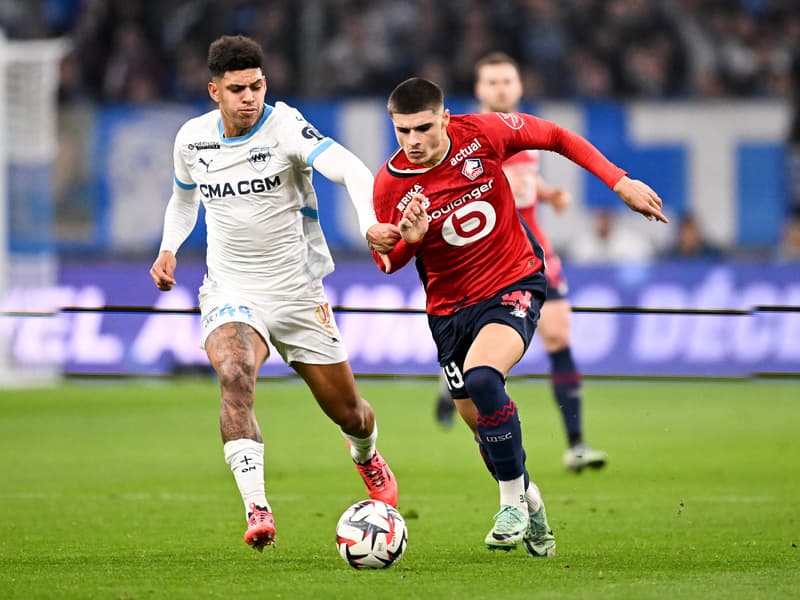 PROST : la série documentaire sur Alain Prost débarque sur Canal+ | SFR ...