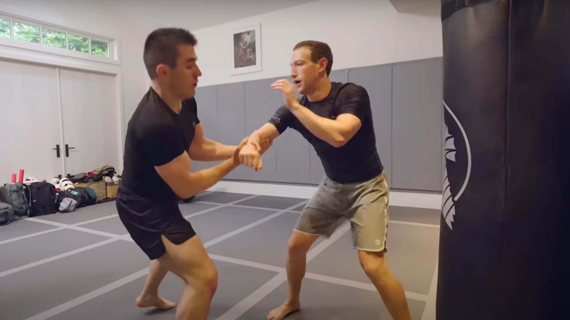 Bientôt un combat entre Mark Zuckerberg et Elon Musk à l'UFC ? | SFR ACTUS