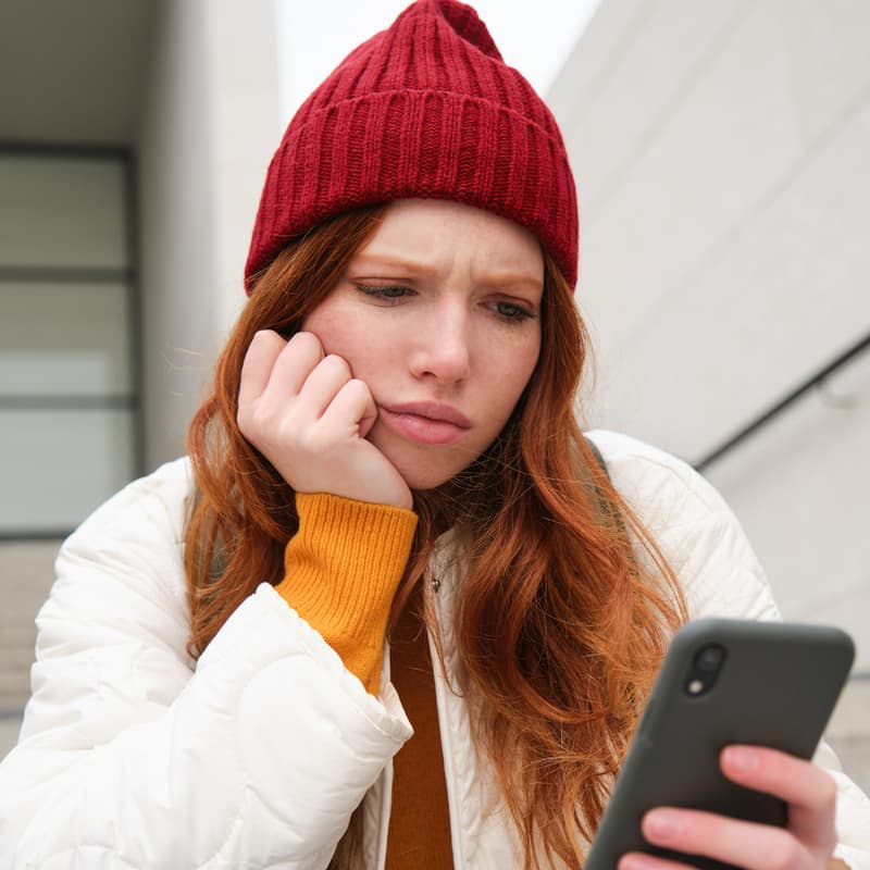 Comment prévenir la cybercinétose, le mal des écrans ? | SFR ACTUS