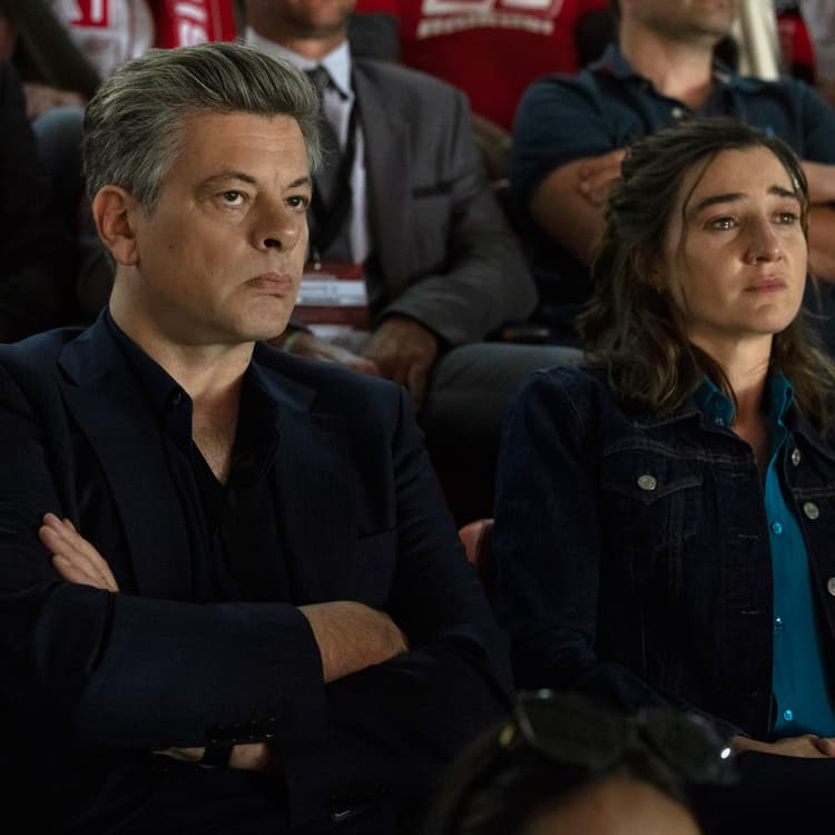 La Fièvre et Baron noir : un projet commun pour les 2 séries Canal+ ...