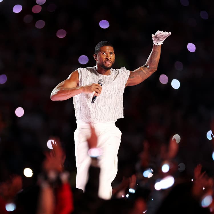 Super Bowl 2024 : découvrez les répétitions et le concert d'Usher filmées par 40 iPhone | SFR ACTUS