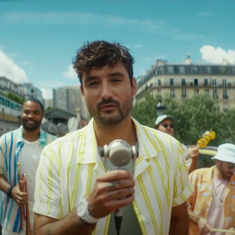Fais-le : Jérémy Frérot invite à danser sur son nouveau clip | SFR ACTUS